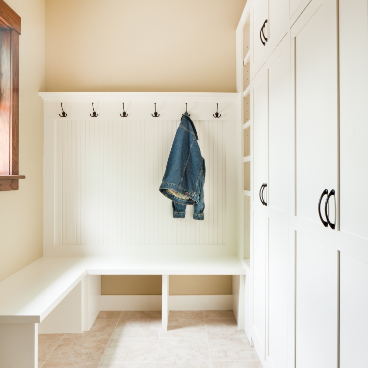 Essential Mud Room Design Tips | J&J Construction